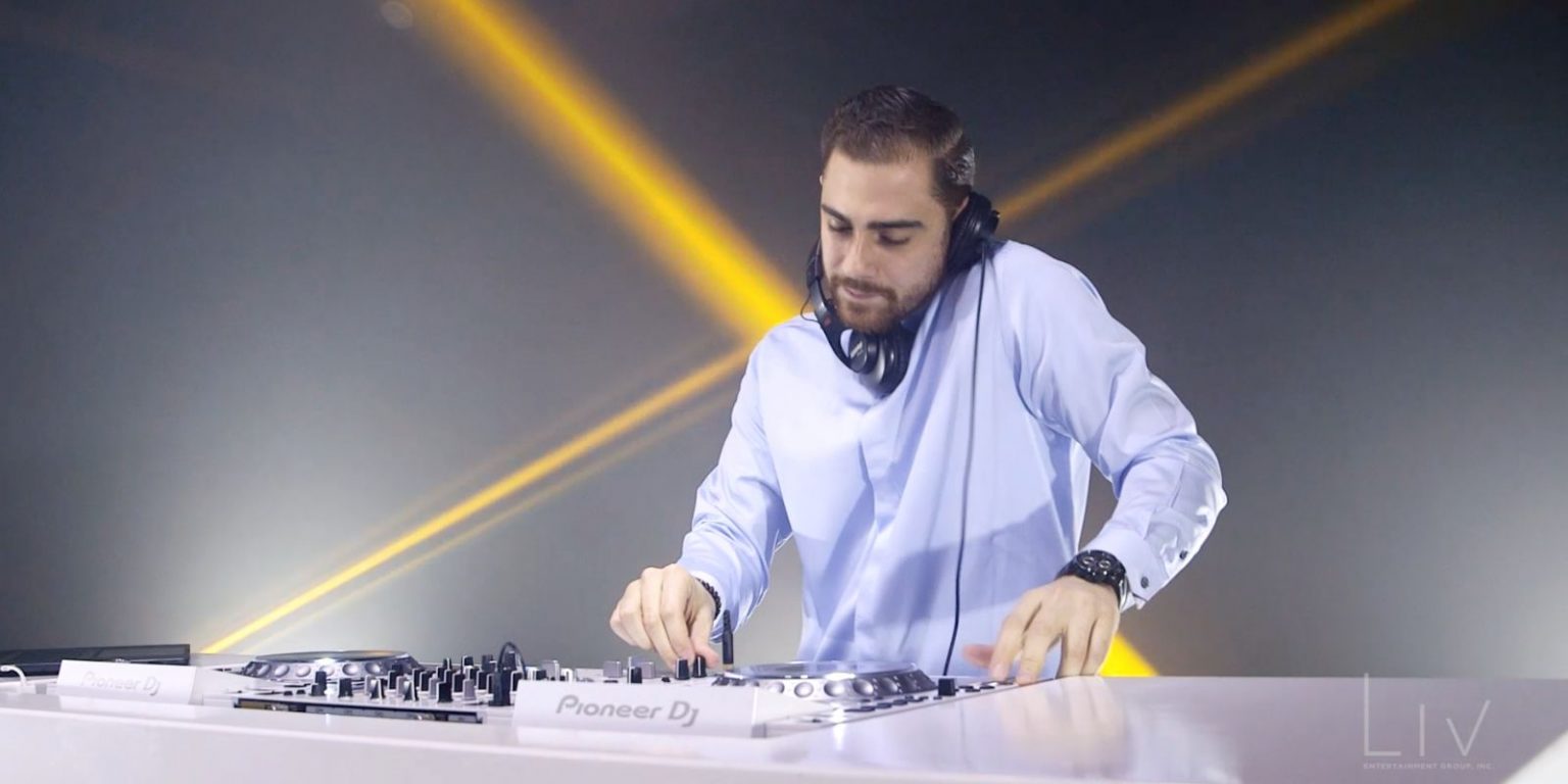 What Makes A Good DJ? (2022) | Parties, Weddings & Events